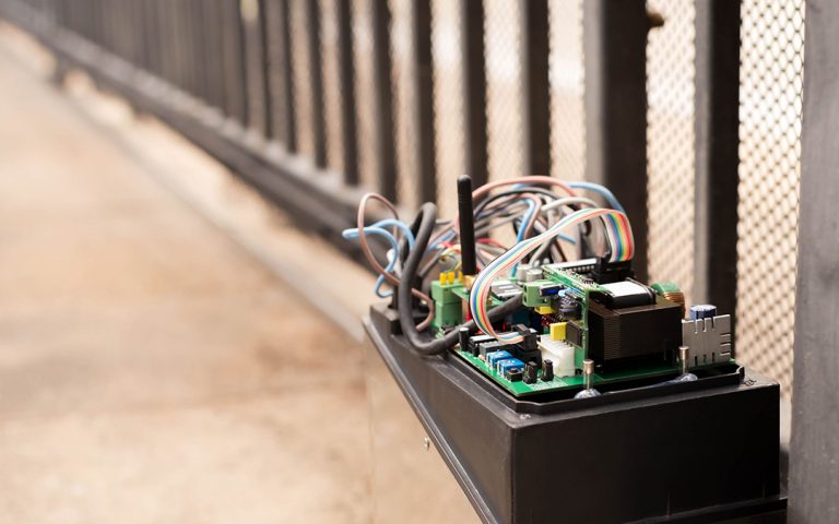 Electric Gate Troubleshooting: Follow These Steps to Do Yourself